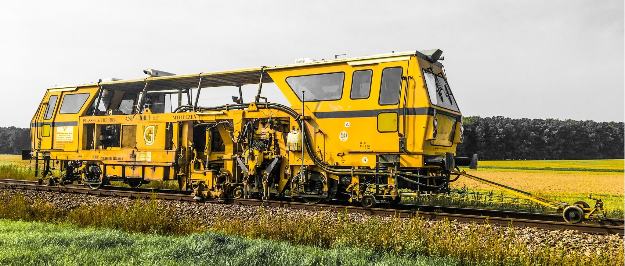 Kolejová a silniční mechanizace – GJW Praha spol. s r. o.